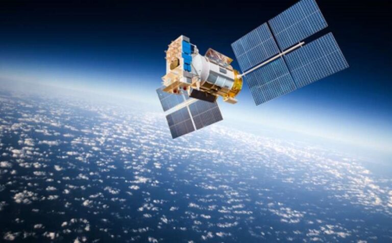 Mengenal Fungsi Satelit Buatan dan Nama Satelit Buatan Indonesia